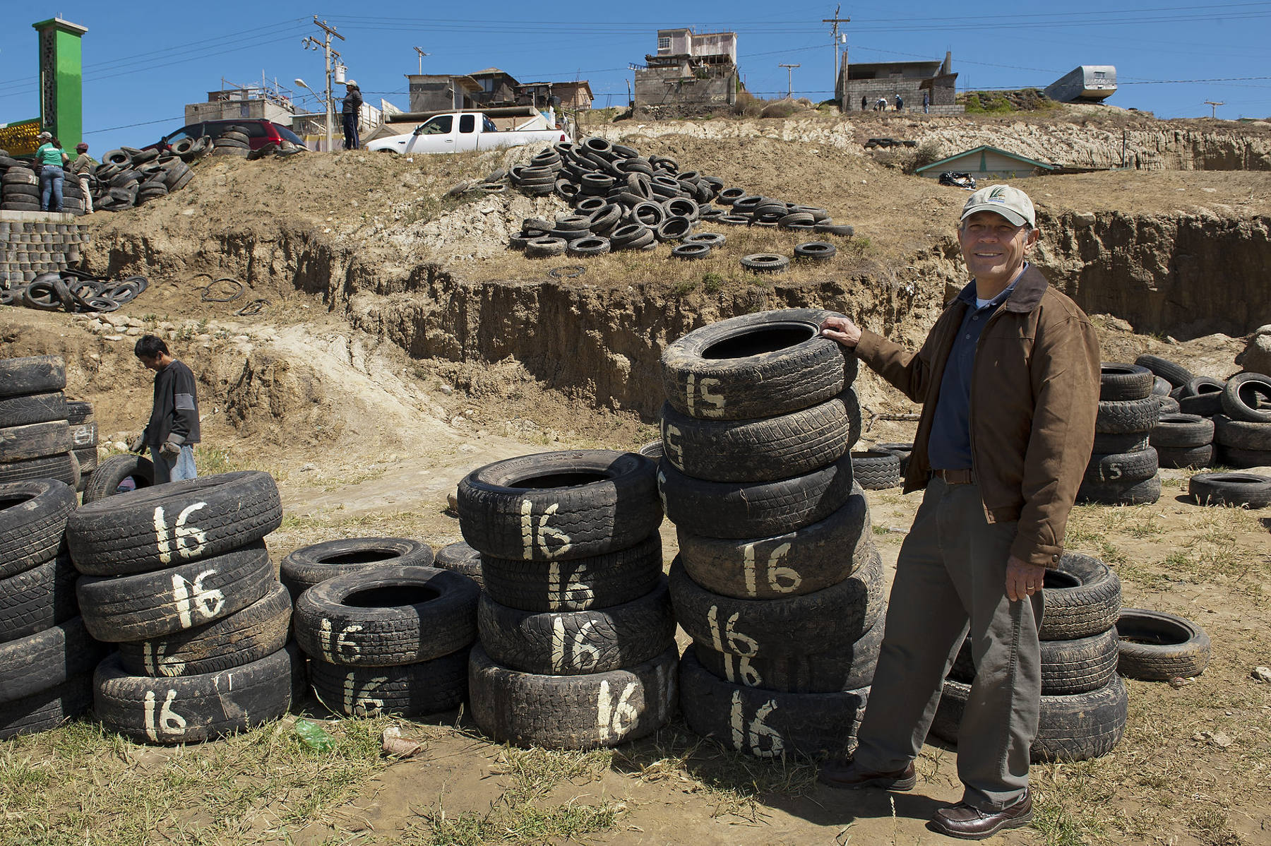 Oscar Romo – LA FRONTERA: Artists along the U.S.- Mexico Border